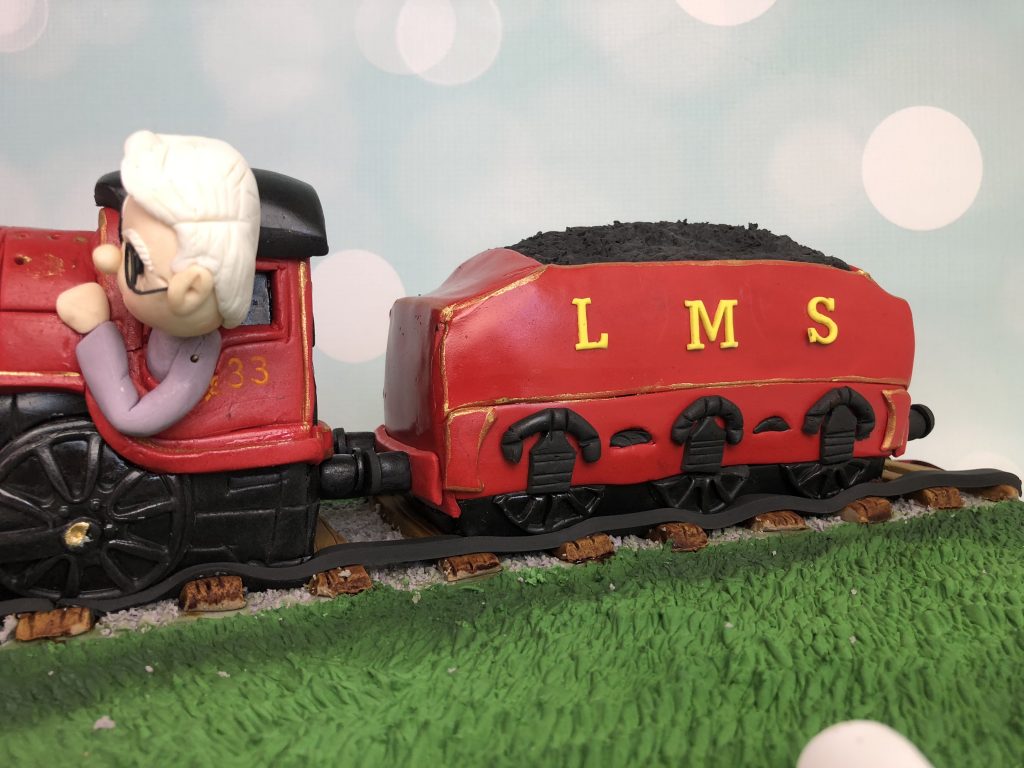 Train Cake & 3D Figure - Mel's Amazing Cakes