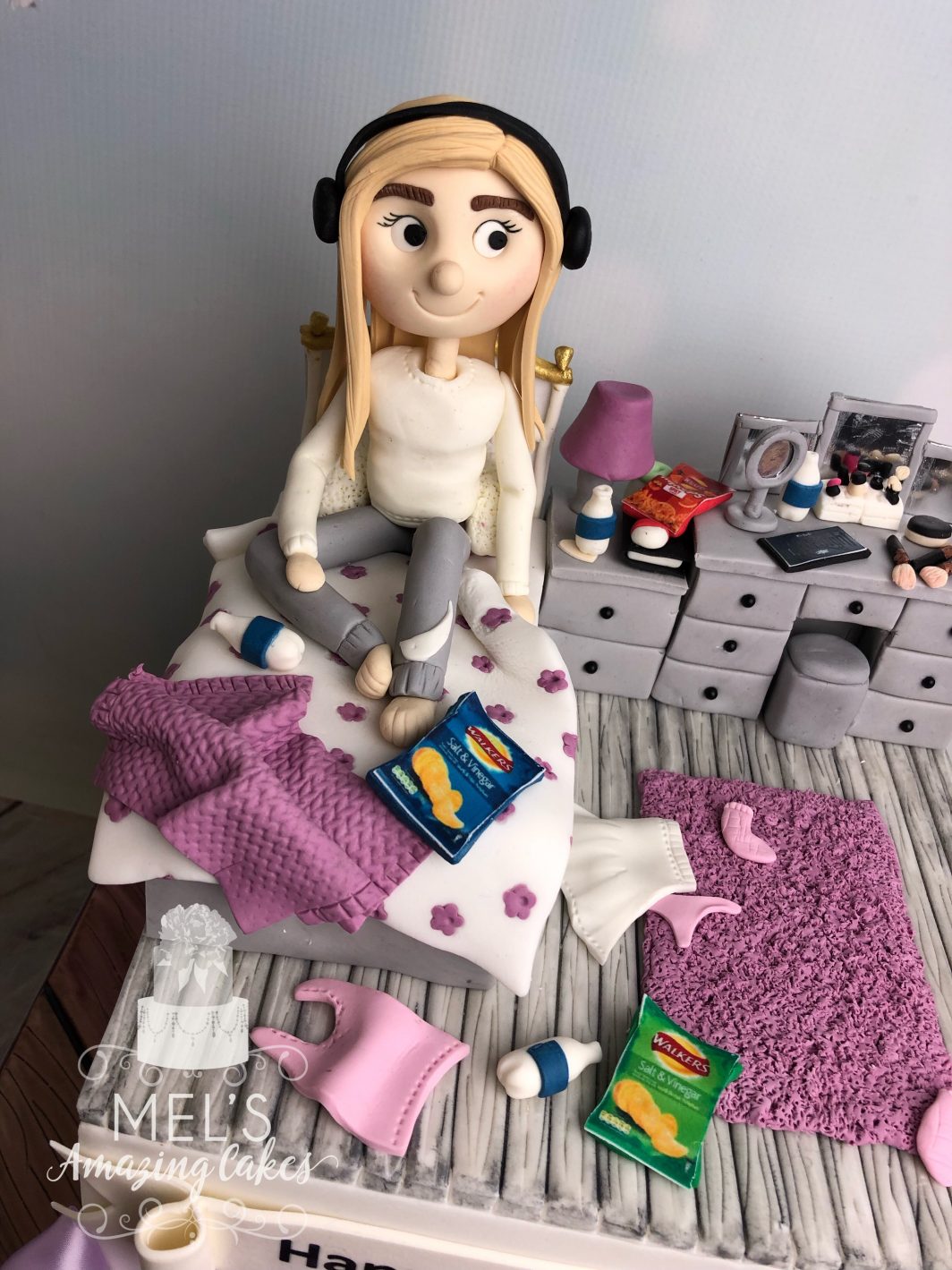 Messy Bedroom Birthday cake - Mel's Amazing Cakes